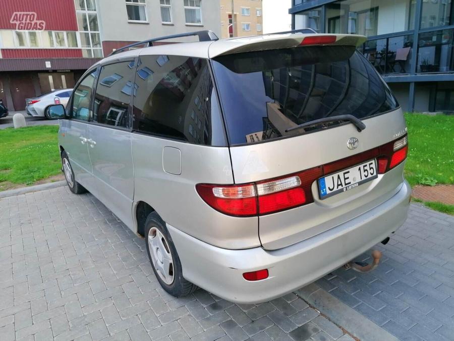 Pelēks Toyota Previa 2003 Viļņa, ar dzinēja tilpumu 2.00 L un nobraukumu 317 tūkst. km par 950 €, foto 12 vietnē AUTOMOTO.COM.LV