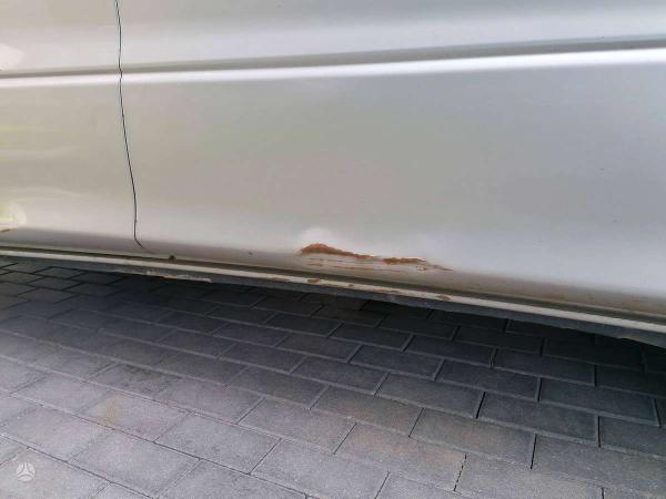 Pelēks Toyota Previa 2003 Viļņa, ar dzinēja tilpumu 2.00 L un nobraukumu 317 tūkst. km par 850 €, foto 7 vietnē AUTOMOTO.COM.LV
