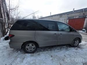 Grey Toyota Previa 2004 in Riga, with an engine capacity of 2.00 L and mileage of 520 thousand km for 700 €, photo 5 on AUTOMOTO.COM.LV