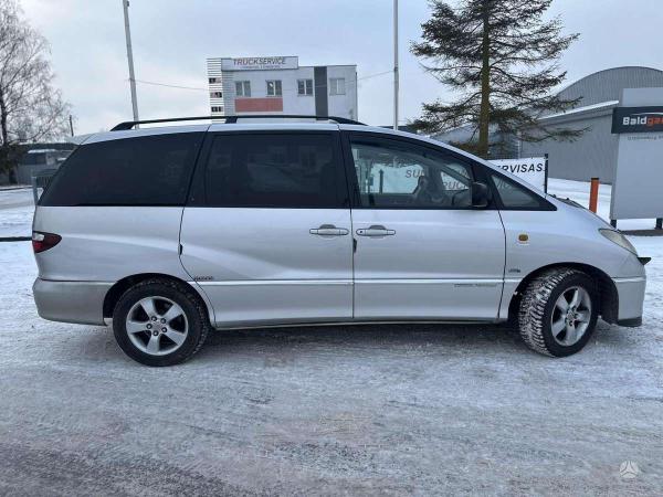 Grey Toyota Previa 2004 in Marijampole, with an engine capacity of 2.00 L and mileage of 270 thousand km for 2599 €, photo 8 on AUTOMOTO.COM.LV