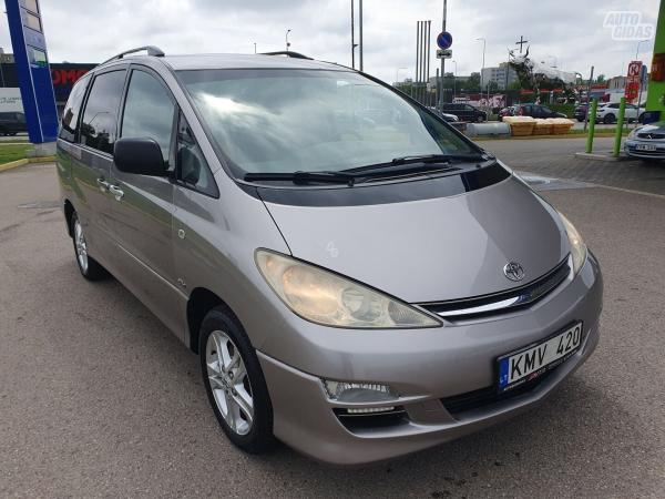 Pelēks Toyota Previa 2004 Kauņa, ar dzinēja tilpumu 2.00 L un nobraukumu 400 tūkst. km par 1450 €, foto 3 vietnē AUTOMOTO.COM.LV