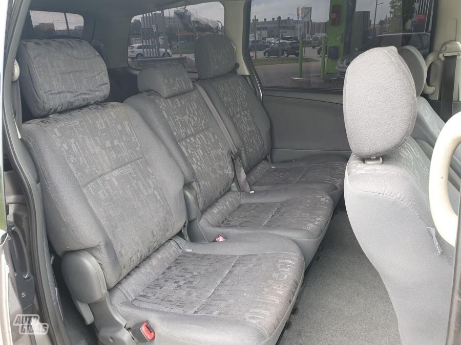 Grey Toyota Previa 2004 in Kaunas, with an engine capacity of 2.00 L and mileage of 400 thousand km for 1450 €, photo 8 on AUTOMOTO.COM.LV
