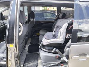 Pelēks Toyota Previa 2004 Viļņa, ar dzinēja tilpumu 2.00 L un nobraukumu 221 tūkst. km par 3200 €, foto 6 vietnē AUTOMOTO.COM.LV