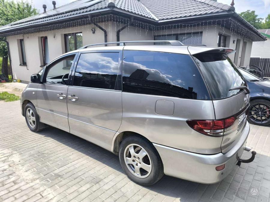 Pelēks Toyota Previa 2004 Viļņa, ar dzinēja tilpumu 2.00 L un nobraukumu 221 tūkst. km par 3200 €, foto 10 vietnē AUTOMOTO.COM.LV