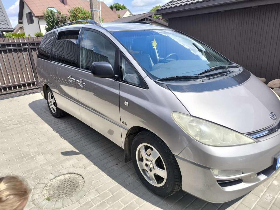 Pelēks Toyota Previa 2004 Viļņa, ar dzinēja tilpumu 2.00 L un nobraukumu 221 tūkst. km par 3200 €, foto 15 vietnē AUTOMOTO.COM.LV