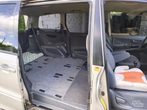 Grey Toyota Previa 2004 in Vilnius, with an engine capacity of 2.00 L and mileage of 360 thousand km for 1500 €, photo 5 on AUTOMOTO.COM.LV