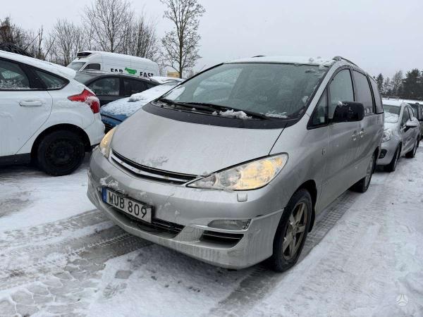 Pelēks Toyota Previa 2005 Kauņa, ar dzinēja tilpumu 2.36 L un nobraukumu 351 tūkst. km par 1650 €, foto 3 vietnē AUTOMOTO.COM.LV