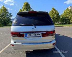 Pelēks Toyota Previa 2003 Tallina, ar dzinēja tilpumu 2.00 L un nobraukumu 264 tūkst. km par 2200 €, foto 6 vietnē AUTOMOTO.COM.LV