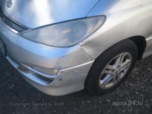 Grey Toyota Previa 2003 in Tallinn, with an engine capacity of 2.00 L and mileage of 264 thousand km for 2200 €, photo 18 on AUTOMOTO.COM.LV