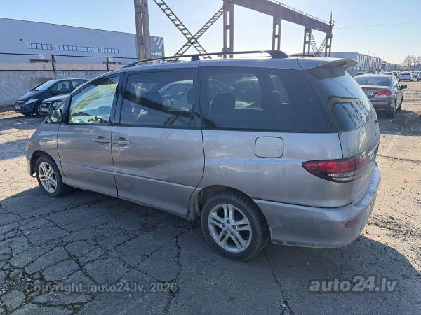 Grey Toyota Previa 2005 in Tallinn, with an engine capacity of 2.00 L and mileage of 360 thousand km for 999 €, photo 4 on AUTOMOTO.COM.LV