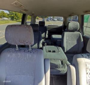 Toyota Previa 2003 in Tallinn, with an engine capacity of 2.00 L and mileage of 260 thousand km for 2300 €, photo 21 on AUTOMOTO.COM.LV