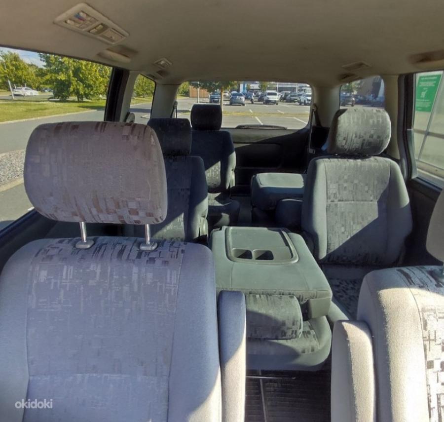 Toyota Previa 2003 in Tallinn, with an engine capacity of 2.00 L and mileage of 260 thousand km for 2300 €, photo 21 on AUTOMOTO.COM.LV