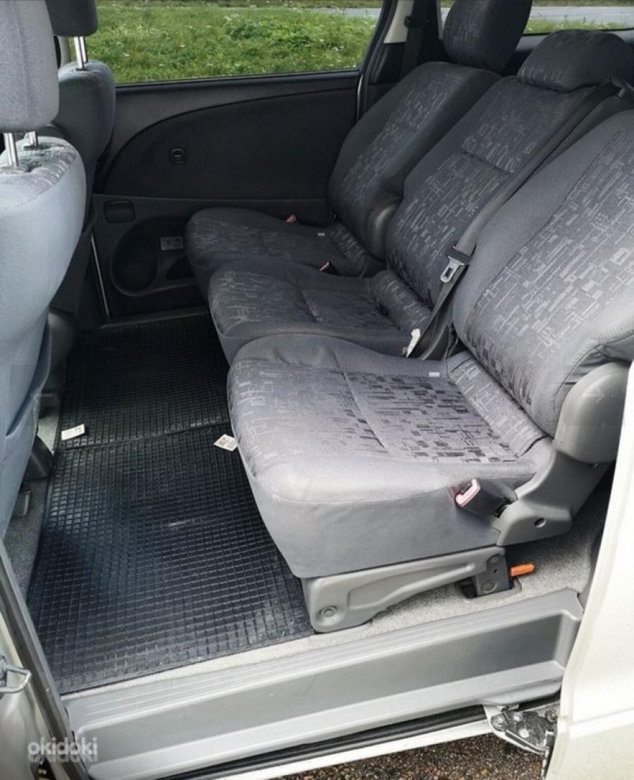 Toyota Previa 2003 in Tallinn, with an engine capacity of 2.00 L and mileage of 260 thousand km for 2300 €, photo 25 on AUTOMOTO.COM.LV