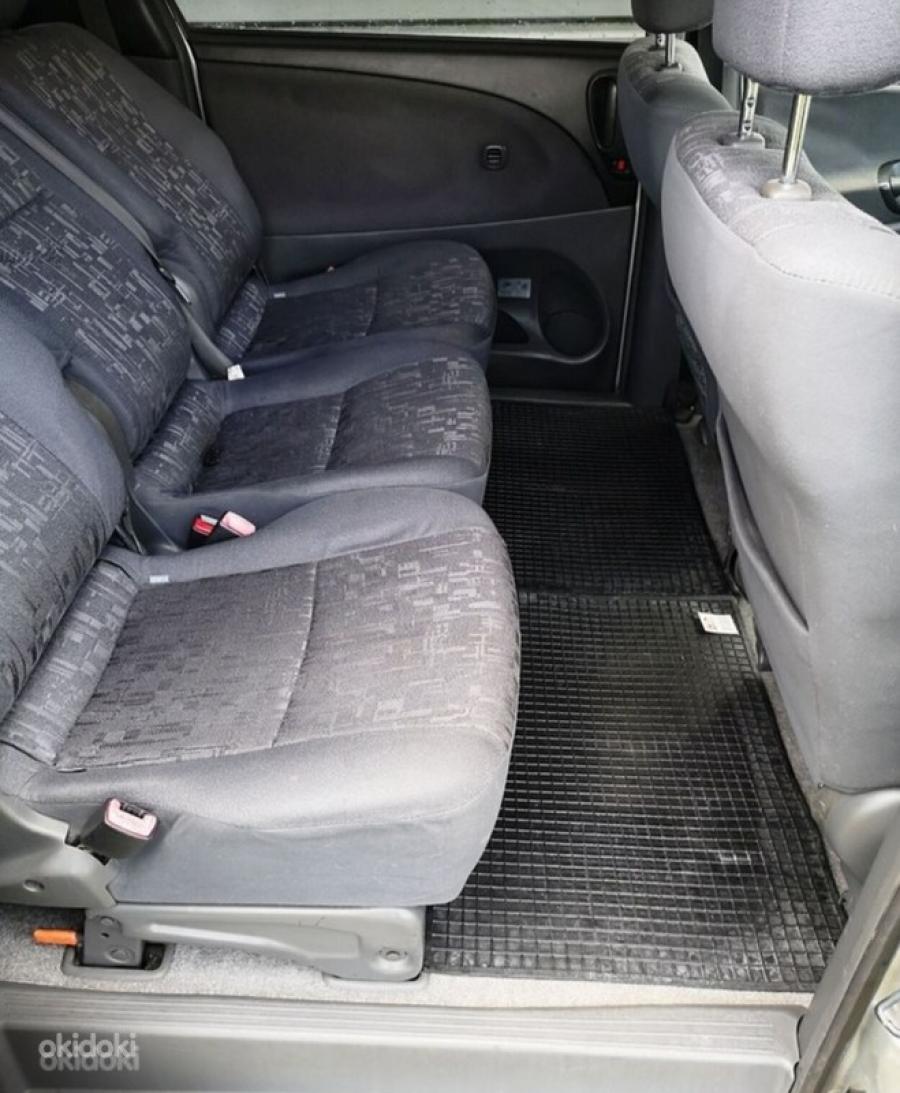 Toyota Previa 2003 in Tallinn, with an engine capacity of 2.00 L and mileage of 260 thousand km for 2300 €, photo 27 on AUTOMOTO.COM.LV