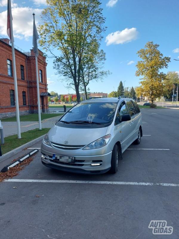 Toyota Previa 2001 in Kaunas, with an engine capacity of 2.00 L and mileage of 189 thousand km for 3800 €, photo 1 on AUTOMOTO.COM.LV