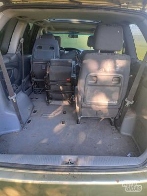 Toyota Previa 2002 in Akmene, with an engine capacity of 2.00 L and mileage of 260 thousand km for 600 €, photo 6 on AUTOMOTO.COM.LV