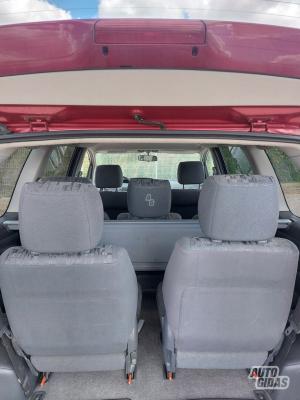 Toyota Previa 2004 in Marijampole, with an engine capacity of 2.40 L and mileage of 280 thousand km for 2750 €, photo 11 on AUTOMOTO.COM.LV