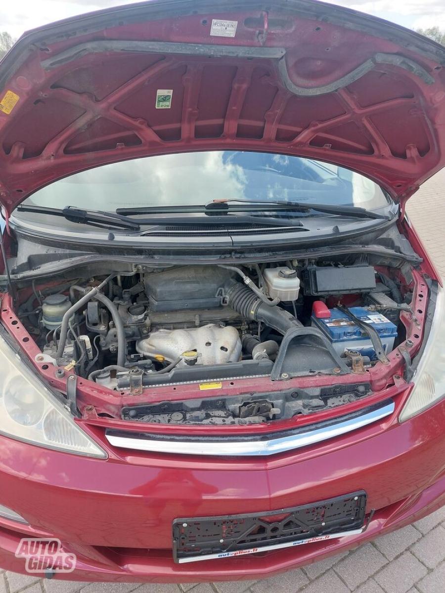 Toyota Previa 2004 in Marijampole, with an engine capacity of 2.40 L and mileage of 280 thousand km for 2750 €, photo 12 on AUTOMOTO.COM.LV