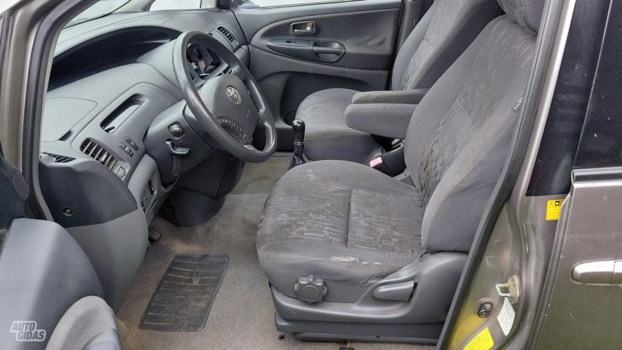 Toyota Previa 2004 Mažeikiai, ar dzinēja tilpumu 2.00 L un nobraukumu 321 tūkst. km par 450 €, foto 7 vietnē AUTOMOTO.COM.LV
