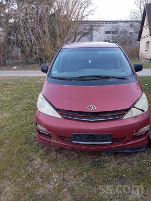 Red Toyota Previa 2004 in Riga, with an engine capacity of 2.00 L and mileage of 300 thousand km for 800 €, photo  on AUTOMOTO.COM.LV
