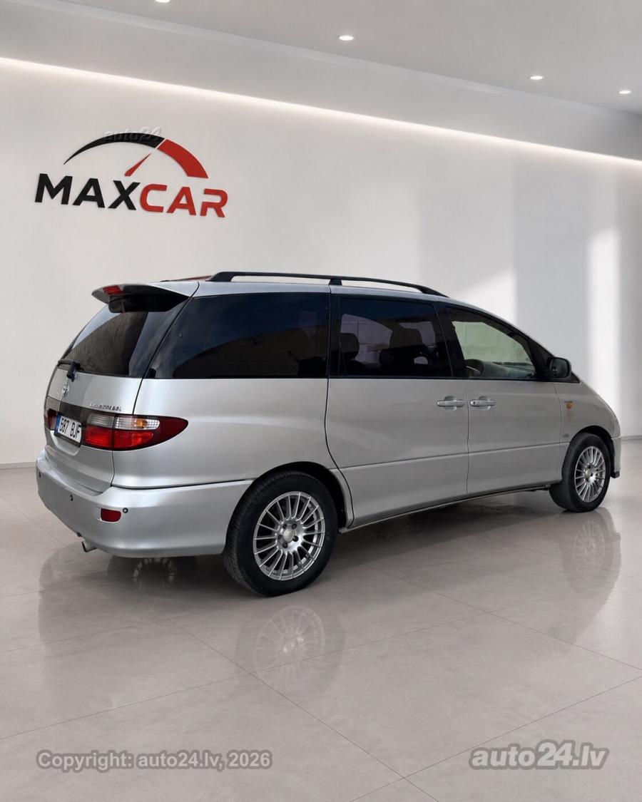 Toyota Previa 2003 in Tallinn, with an engine capacity of 2.00 L and mileage of 297 thousand km for 2499 €, photo 4 on AUTOMOTO.COM.LV