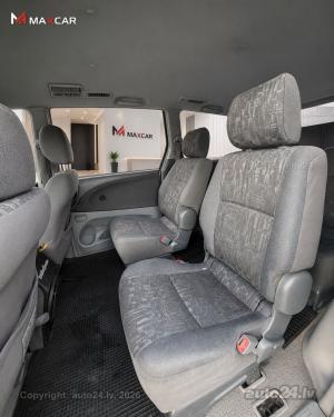 Toyota Previa 2003 in Tallinn, with an engine capacity of 2.00 L and mileage of 297 thousand km for 2499 €, photo 6 on AUTOMOTO.COM.LV