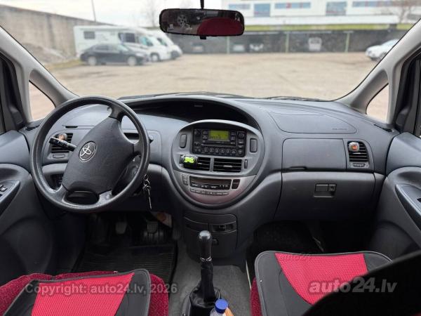 Toyota Previa 2004 in Narva, with an engine capacity of 2.00 L and mileage of 272 thousand km for 990 €, photo 7 on AUTOMOTO.COM.LV