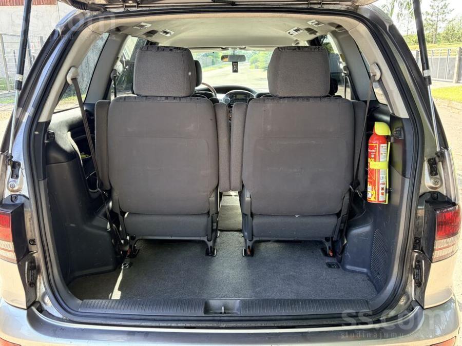 Dzeltens Toyota Previa 2005 Liepāja, ar dzinēja tilpumu 2.00 L un nobraukumu 237 tūkst. km par 1500 €, foto 9 vietnē AUTOMOTO.COM.LV