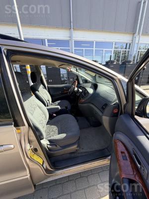 Dzeltens Toyota Previa 2005 Liepāja, ar dzinēja tilpumu 2.00 L un nobraukumu 237 tūkst. km par 1500 €, foto 15 vietnē AUTOMOTO.COM.LV