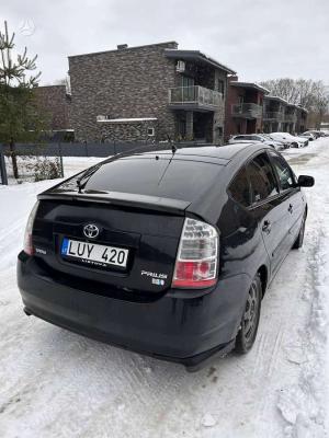 Melns Toyota Prius 2005 Kauņa, ar dzinēja tilpumu 1.50 L un nobraukumu 340 tūkst. km par 3300 €, foto 2 vietnē AUTOMOTO.COM.LV