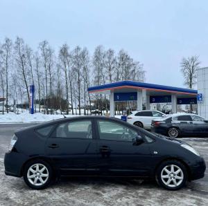 Melns Toyota Prius 2005 Viļņa, ar dzinēja tilpumu 1.50 L un nobraukumu 255 tūkst. km par 3000 €, foto 7 vietnē AUTOMOTO.COM.LV