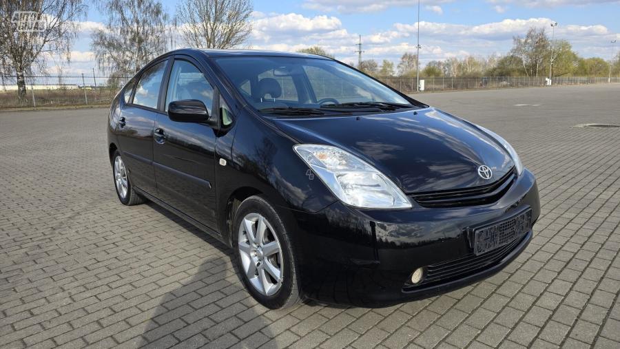 Melns Toyota Prius 2005 Marijampole, ar dzinēja tilpumu 1.50 L un nobraukumu 218 tūkst. km par 3250 €, foto 1 vietnē AUTOMOTO.COM.LV