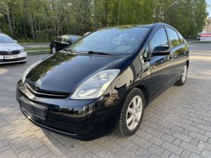 Melns Toyota Prius 2005 Viļņa, ar dzinēja tilpumu 1.50 L un nobraukumu 298 tūkst. km par 2999 €, foto 5 vietnē AUTOMOTO.COM.LV