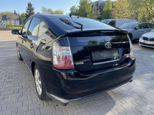 Melns Toyota Prius 2005 Viļņa, ar dzinēja tilpumu 1.50 L un nobraukumu 298 tūkst. km par 2999 €, foto 6 vietnē AUTOMOTO.COM.LV