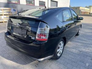 Melns Toyota Prius 2005 Viļņa, ar dzinēja tilpumu 1.50 L un nobraukumu 298 tūkst. km par 2999 €, foto 9 vietnē AUTOMOTO.COM.LV