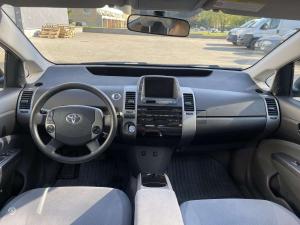 Melns Toyota Prius 2005 Viļņa, ar dzinēja tilpumu 1.50 L un nobraukumu 298 tūkst. km par 2999 €, foto 11 vietnē AUTOMOTO.COM.LV