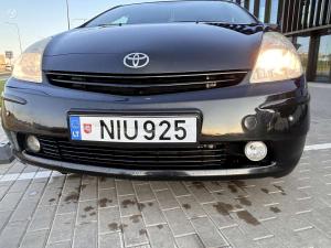 Melns Toyota Prius 2005 Viļņa, ar dzinēja tilpumu 1.50 L un nobraukumu 240 tūkst. km par 2200 €, foto 14 vietnē AUTOMOTO.COM.LV