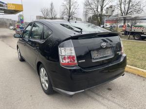 Melns Toyota Prius 2006 Viļņa, ar dzinēja tilpumu 1.50 L un nobraukumu 283 tūkst. km par 3350 €, foto 5 vietnē AUTOMOTO.COM.LV