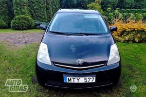 Melns Toyota Prius 2006 Viļņa, ar dzinēja tilpumu 1.50 L un nobraukumu 429 tūkst. km par 4500 €, foto 3 vietnē AUTOMOTO.COM.LV