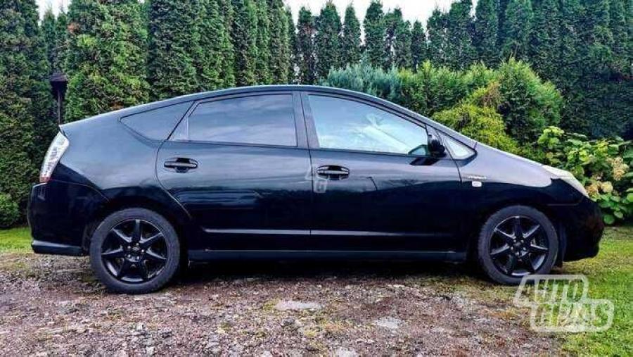 Melns Toyota Prius 2006 Viļņa, ar dzinēja tilpumu 1.50 L un nobraukumu 429 tūkst. km par 4500 €, foto 9 vietnē AUTOMOTO.COM.LV
