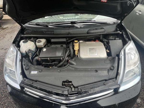 Melns Toyota Prius 2006 Viļņa, ar dzinēja tilpumu 1.50 L un nobraukumu 309 tūkst. km par 1999 €, foto 9 vietnē AUTOMOTO.COM.LV