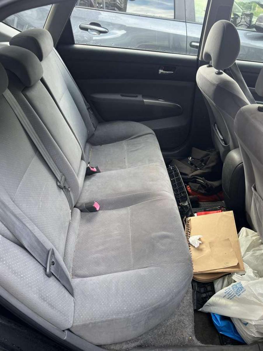 Melns Toyota Prius 2006 Viļņa, ar dzinēja tilpumu 1.50 L un nobraukumu 309 tūkst. km par 1999 €, foto 12 vietnē AUTOMOTO.COM.LV
