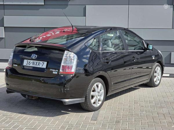 Черный Тойота Приус 2006 в Паневежис, объемом двигателя 1.50 л и пробегом 330 тыс. км за 2650 €, фото 8 на AUTOMOTO.COM.LV