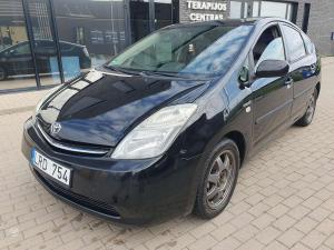 Black Toyota Prius 2006 in Kaunas, with an engine capacity of 1.50 L and mileage of 250 thousand km for 3100 €, photo 7 on AUTOMOTO.COM.LV