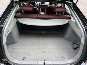 Black Toyota Prius 2006 in Vilnius, with an engine capacity of 1.50 L and mileage of 380 thousand km for 2800 €, photo 8 on AUTOMOTO.COM.LV