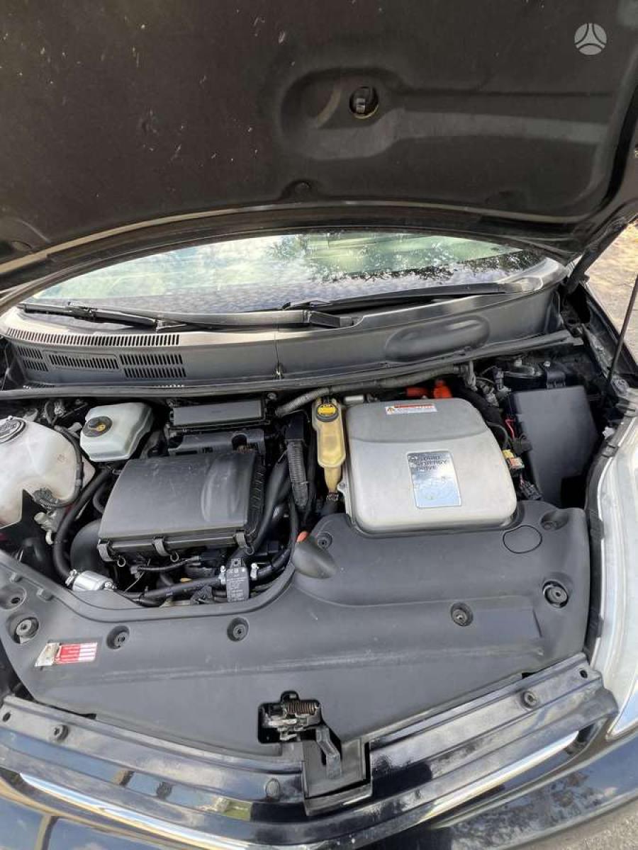 Melns Toyota Prius 2006 Viļņa, ar dzinēja tilpumu 1.50 L un nobraukumu 382 tūkst. km par 3800 €, foto 4 vietnē AUTOMOTO.COM.LV