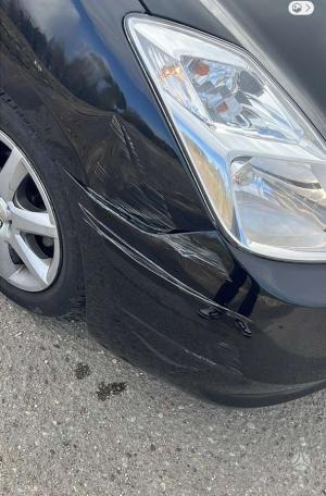 Melns Toyota Prius 2006 Viļņa, ar dzinēja tilpumu 1.50 L un nobraukumu 382 tūkst. km par 3800 €, foto 5 vietnē AUTOMOTO.COM.LV