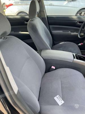 Melns Toyota Prius 2006 Viļņa, ar dzinēja tilpumu 1.50 L un nobraukumu 382 tūkst. km par 3800 €, foto 15 vietnē AUTOMOTO.COM.LV