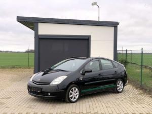 Black Toyota Prius 2007 in Kedainiai, with an engine capacity of 1.50 L and mileage of 278 thousand km for 3999 €, photo 3 on AUTOMOTO.COM.LV