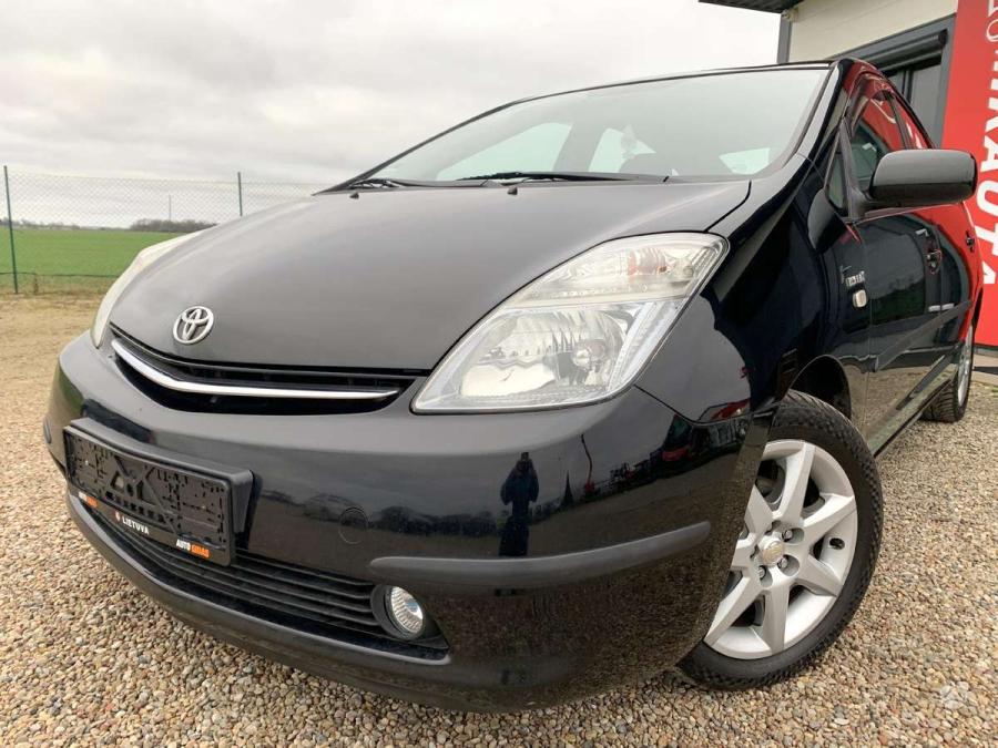Black Toyota Prius 2007 in Kedainiai, with an engine capacity of 1.50 L and mileage of 278 thousand km for 3999 €, photo 36 on AUTOMOTO.COM.LV